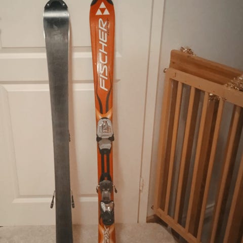 Lasten laskettelusukset FISCHER RC4 RACE, STUNNER, HEAD CADDY JR | Tori