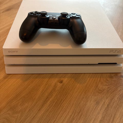 Sony Playstation 4 Pro | Tori