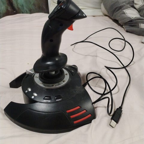 Thrustmaster Joystick Lentosimulaattoriohjain Playstation / PC | Tori