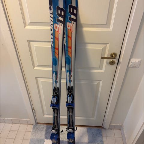 Atomic Cloud7 naisten laskettelusukset, sauvat ja monot | Tori