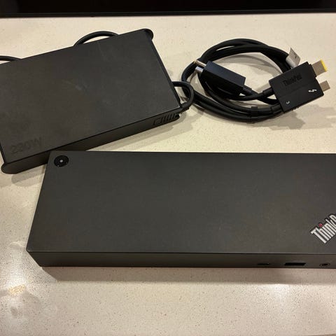 ThinkPad Thunderbolt 4 Workstation Dock | Tori