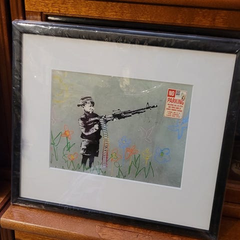 Banksy - Boy with a hammer | Tori