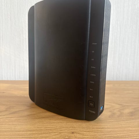 Sagemcom FAST 3686 V2 DNA kaapelimodeemi reititin | Tori