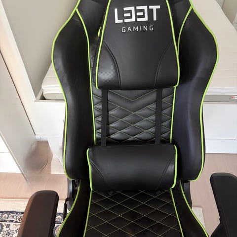 LEET Gaming pelituoli | Tori