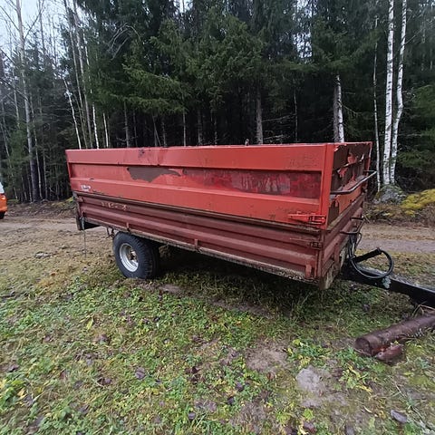 Pehtoori traktori peräkärry punainen | Tori