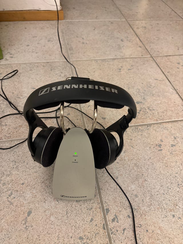 Zennheiser TR120 langattomat kuulokkeet esim televisioon | Tori